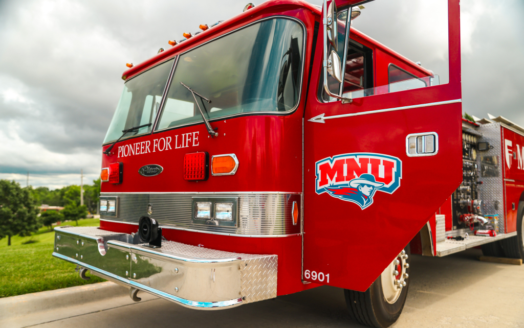 “Big Red” Heads West for Nazarene Youth Conference - MidAmerica ...